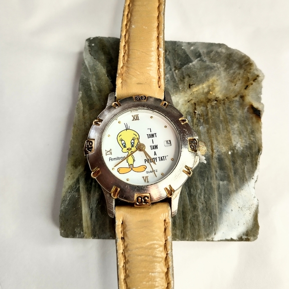 no brand | Accessories | Vintage Tweety Bird Watch With Date | Poshmark